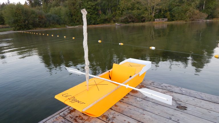 Lil Dipper paddle boat - Elkinsdiy